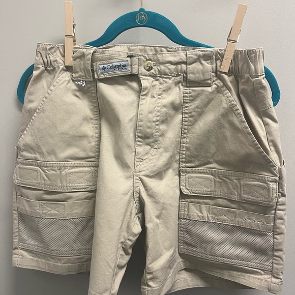 Columbia | Shorts | Columbia Pfg Half Moon Khaki Shorts Like New | Poshmark